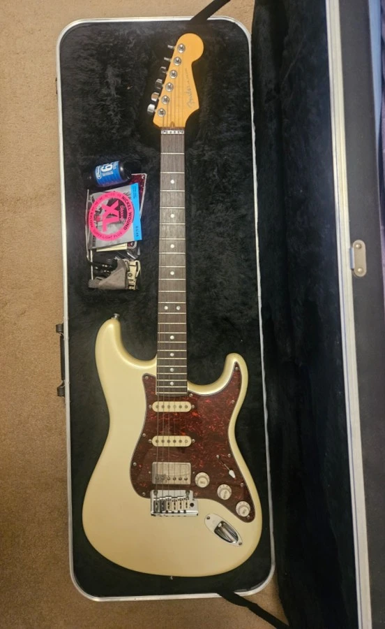 Fender Stratocaster Deluxe 2012