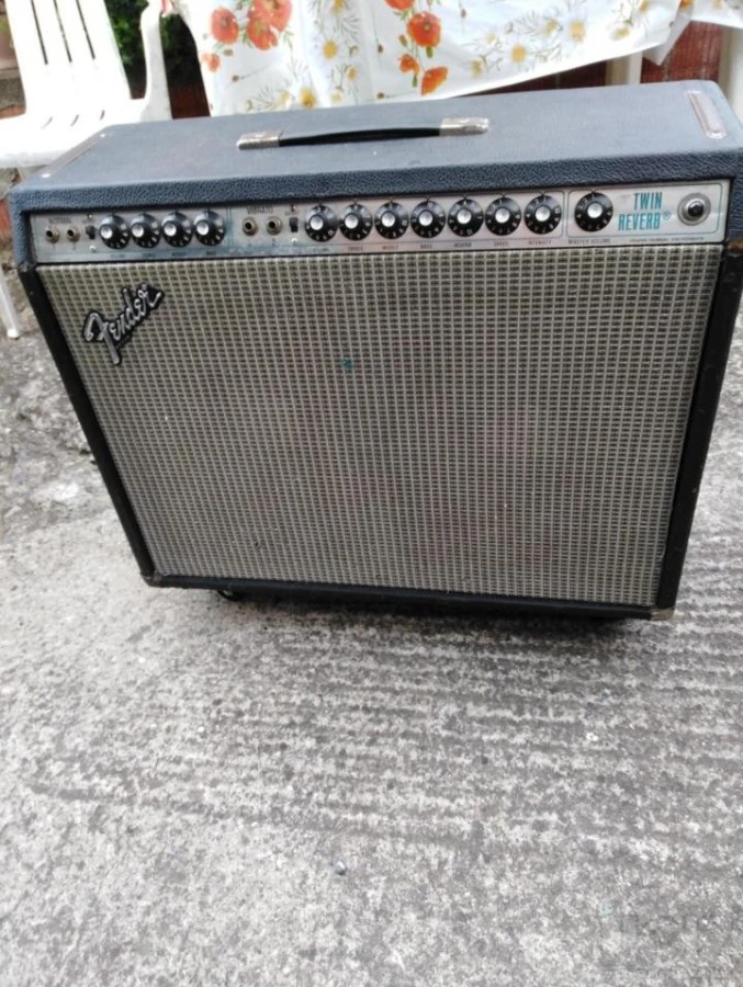 FENDER135W ΜΕΓΑΦΩΝΑJBLΕΡΓΟΣΤΑΣΙΟΥ